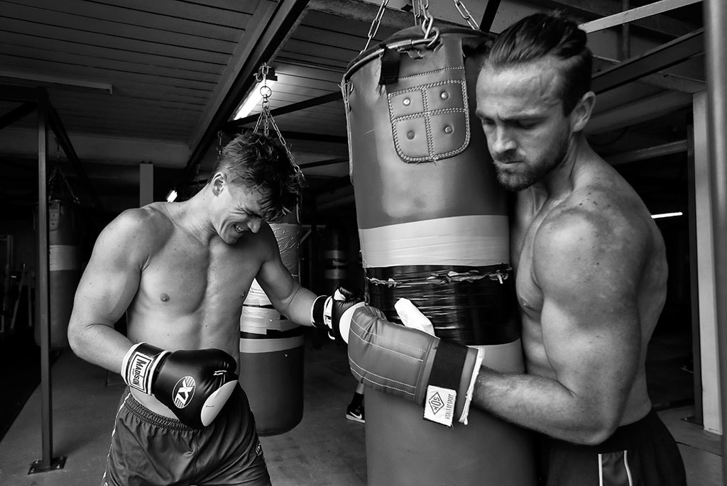 Boxing Lions: Amazing photos from Michael Willson