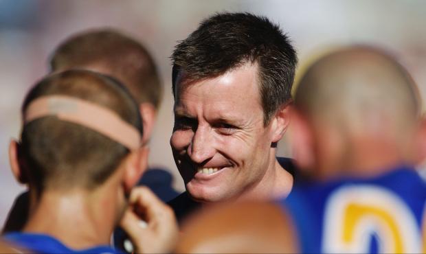 Worsfold quits as Eagles coach