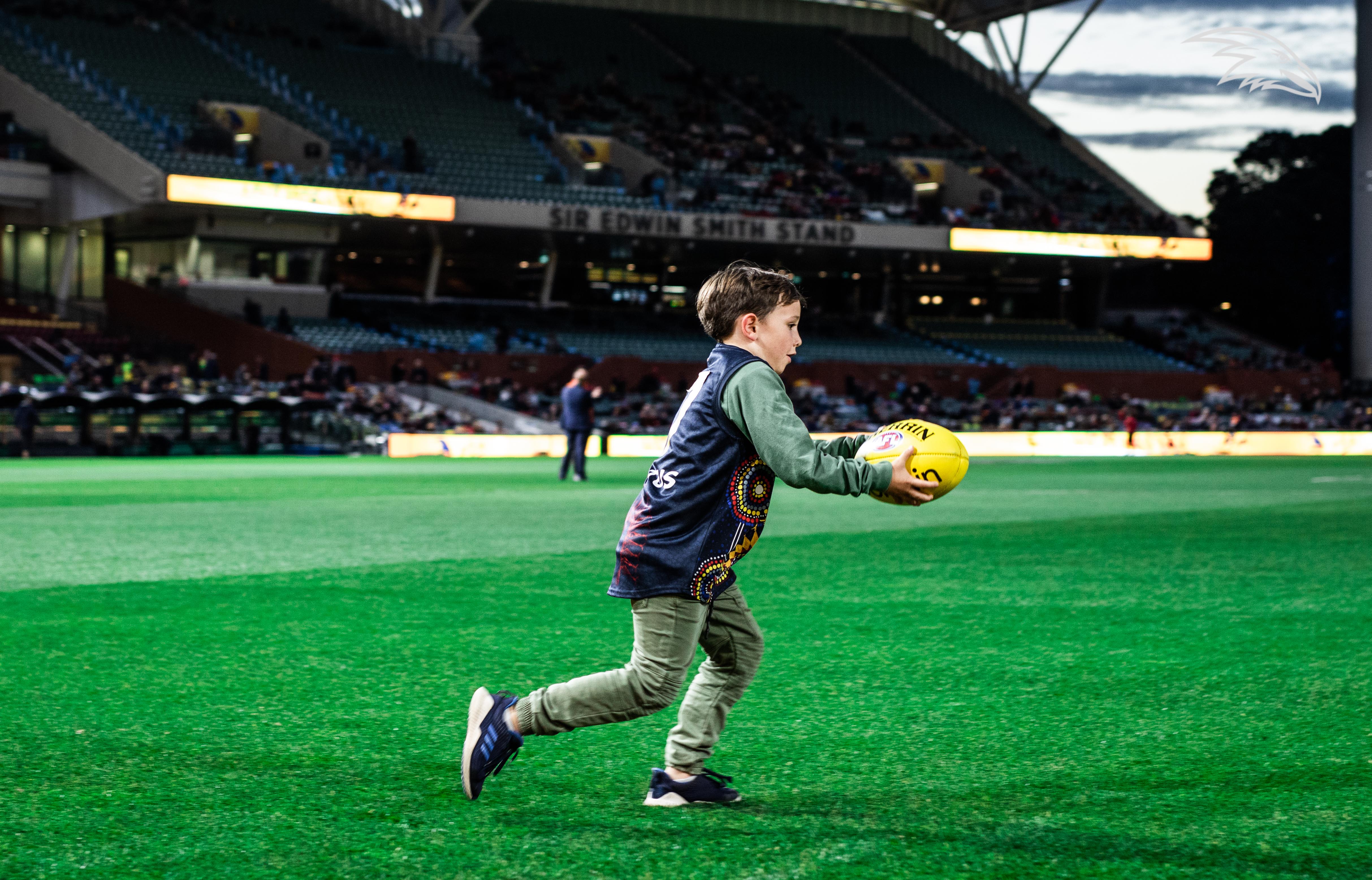 Photo gallery: Crows v Giants, Round 12
