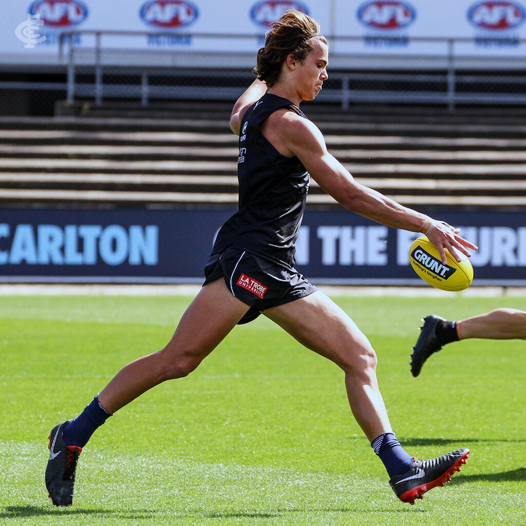 Gallery: Betts back in Blue