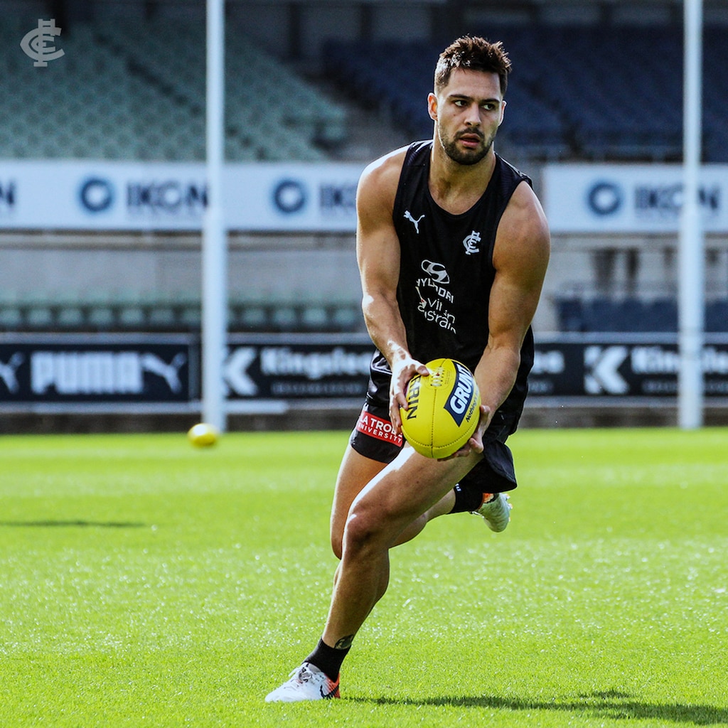 Gallery: Betts back in Blue