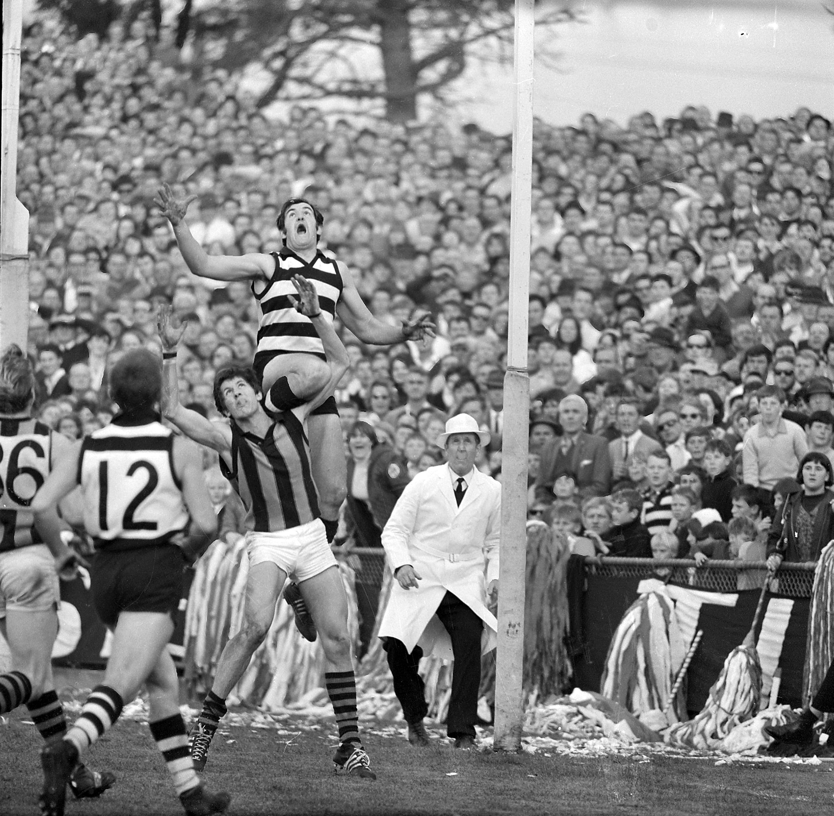 Wade to present Carji Greeves Medal