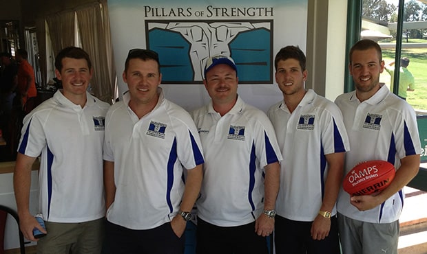 Breust, Suckling golf for charity