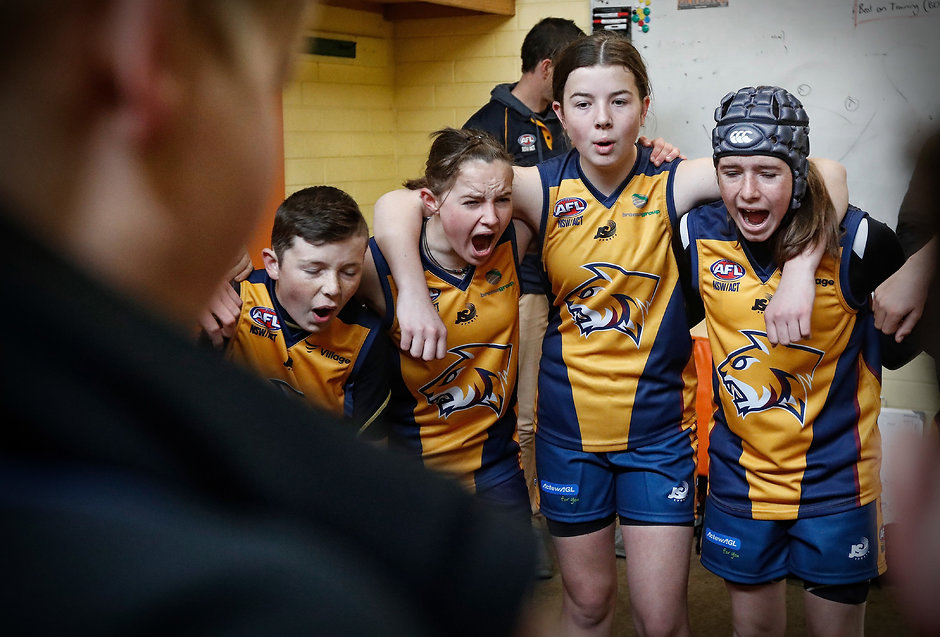 PHOTO GALLERY: How U10 shoelaces in Canberra made headlines