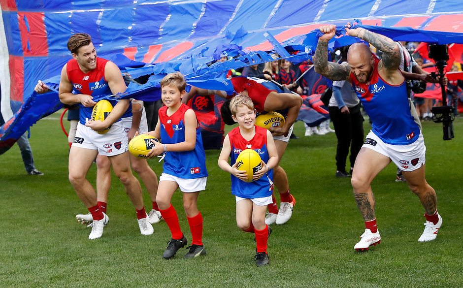 Round 12 in pictures