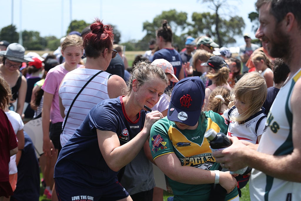 Gallery: AFLW Clinic at Casey Fields