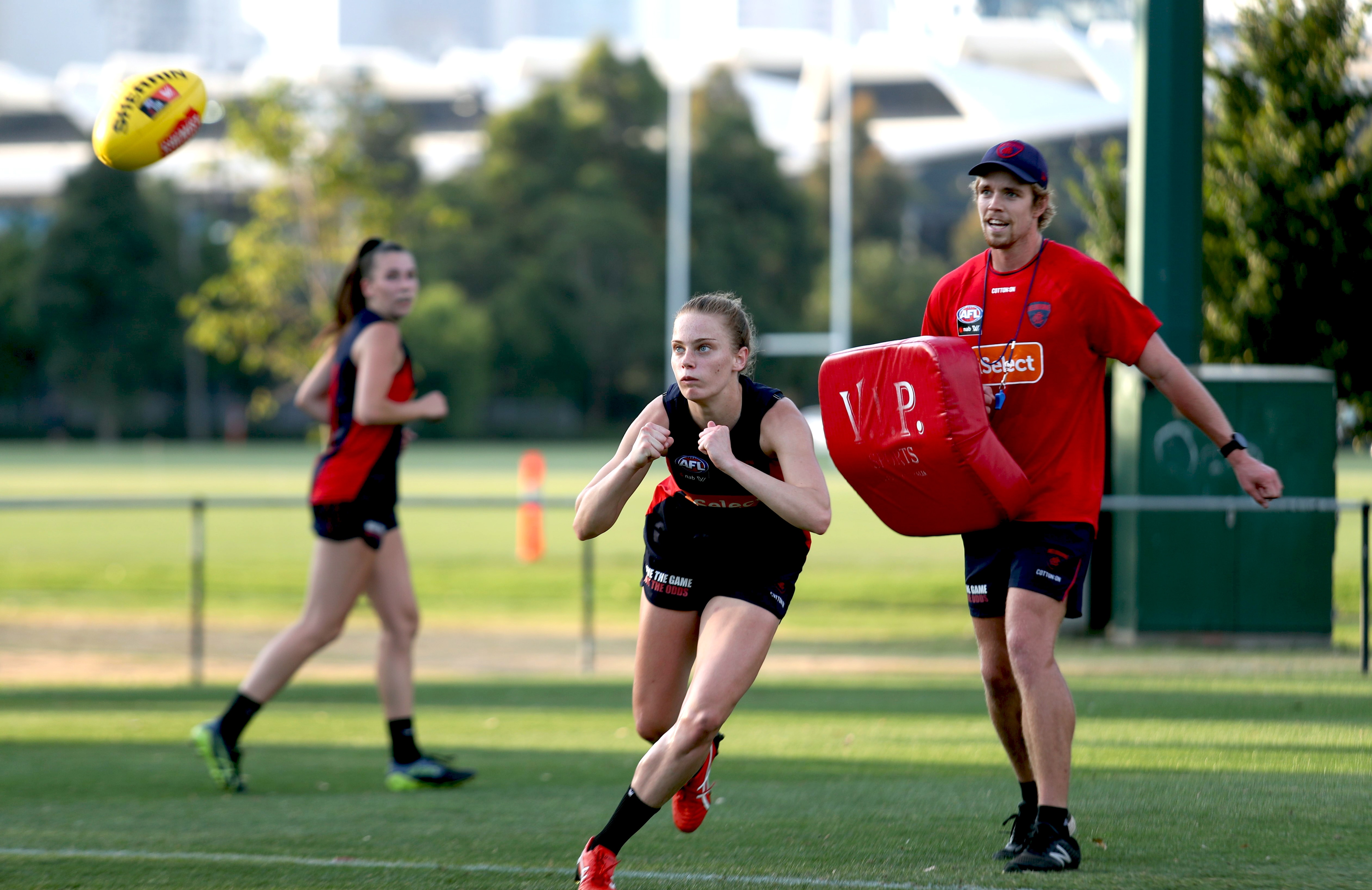 AFLW: Round 2 training gallery