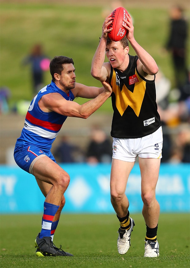 VFL Photos: Round 10