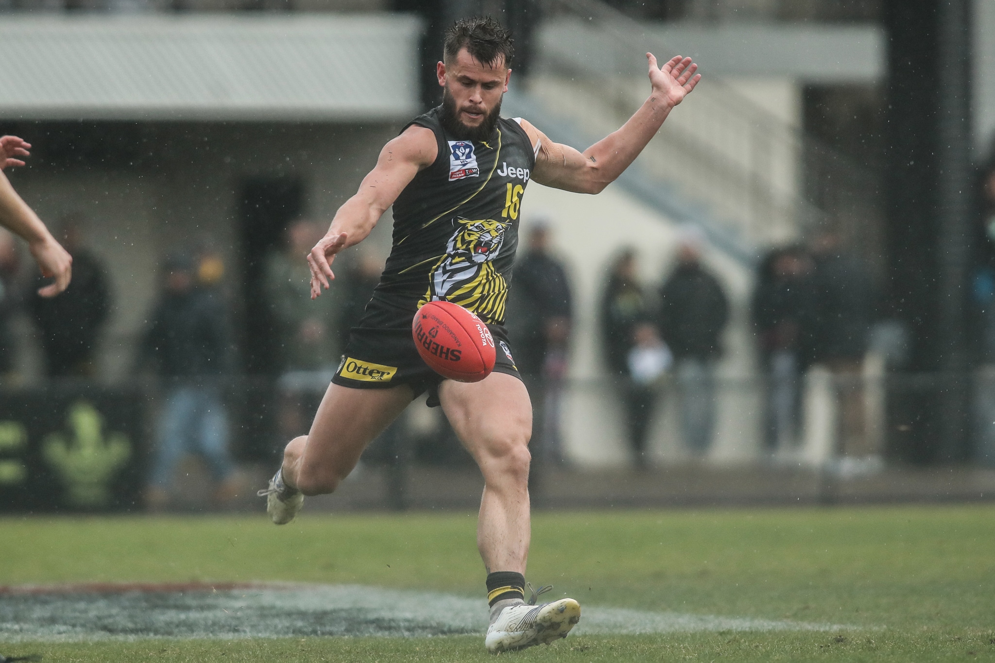 VFL Report: Round 13