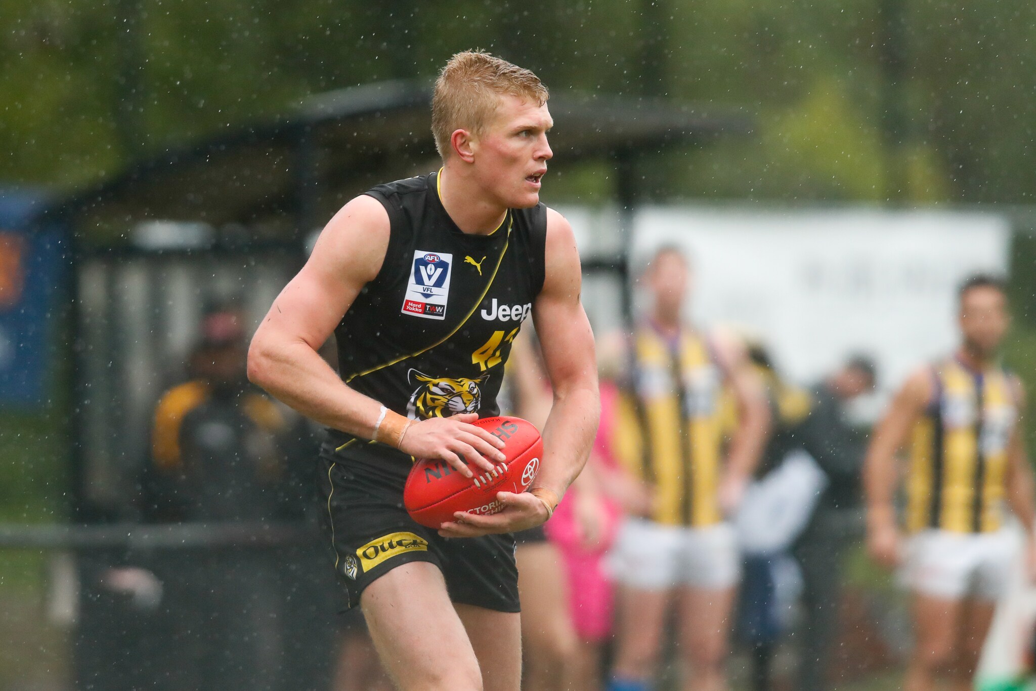 VFL Report: Round 13