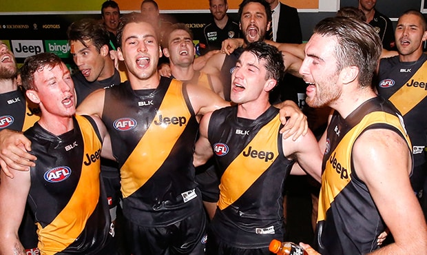 Tigers re-sign Miles and Elton