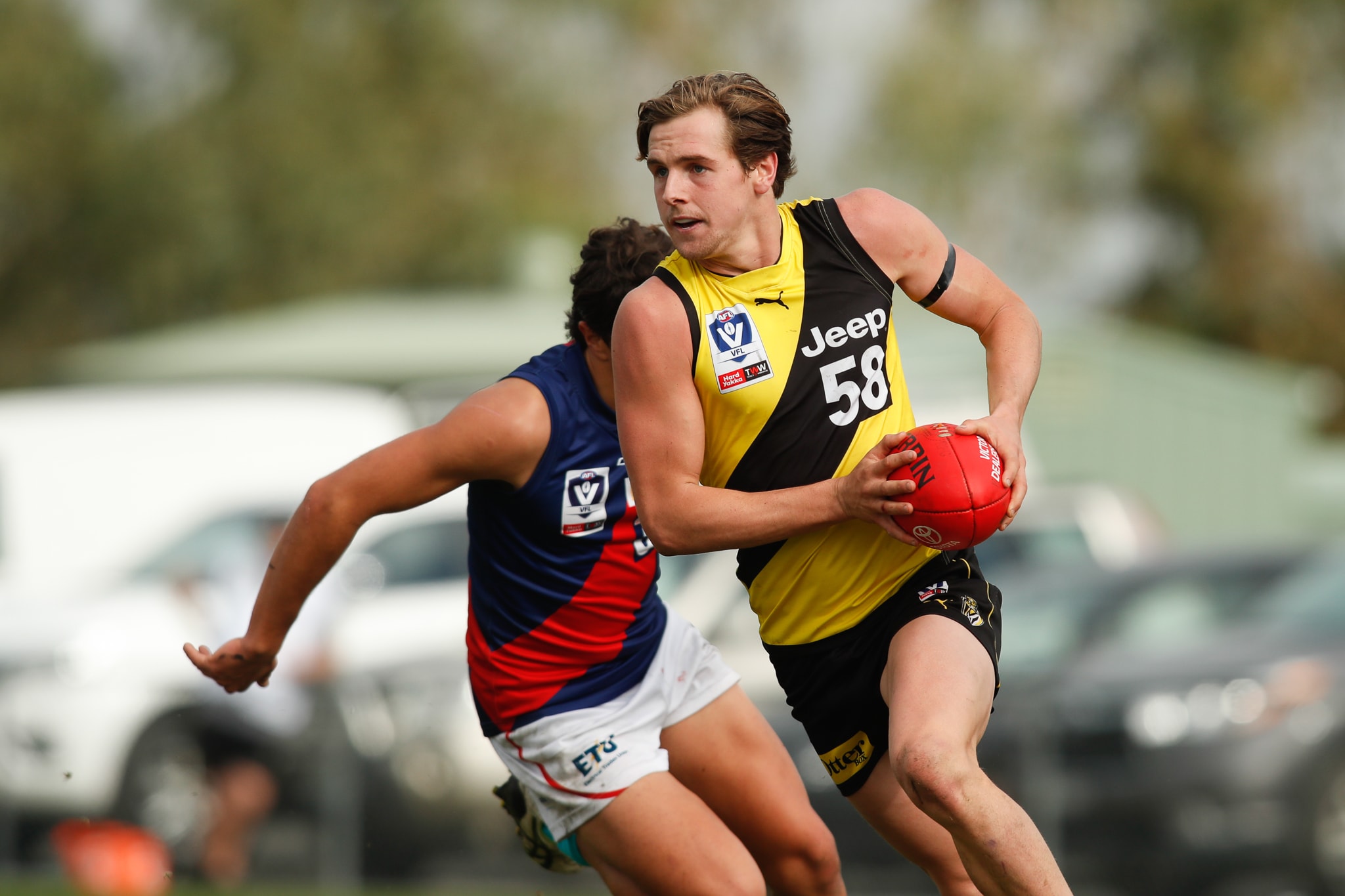 VFL Report: Round 11