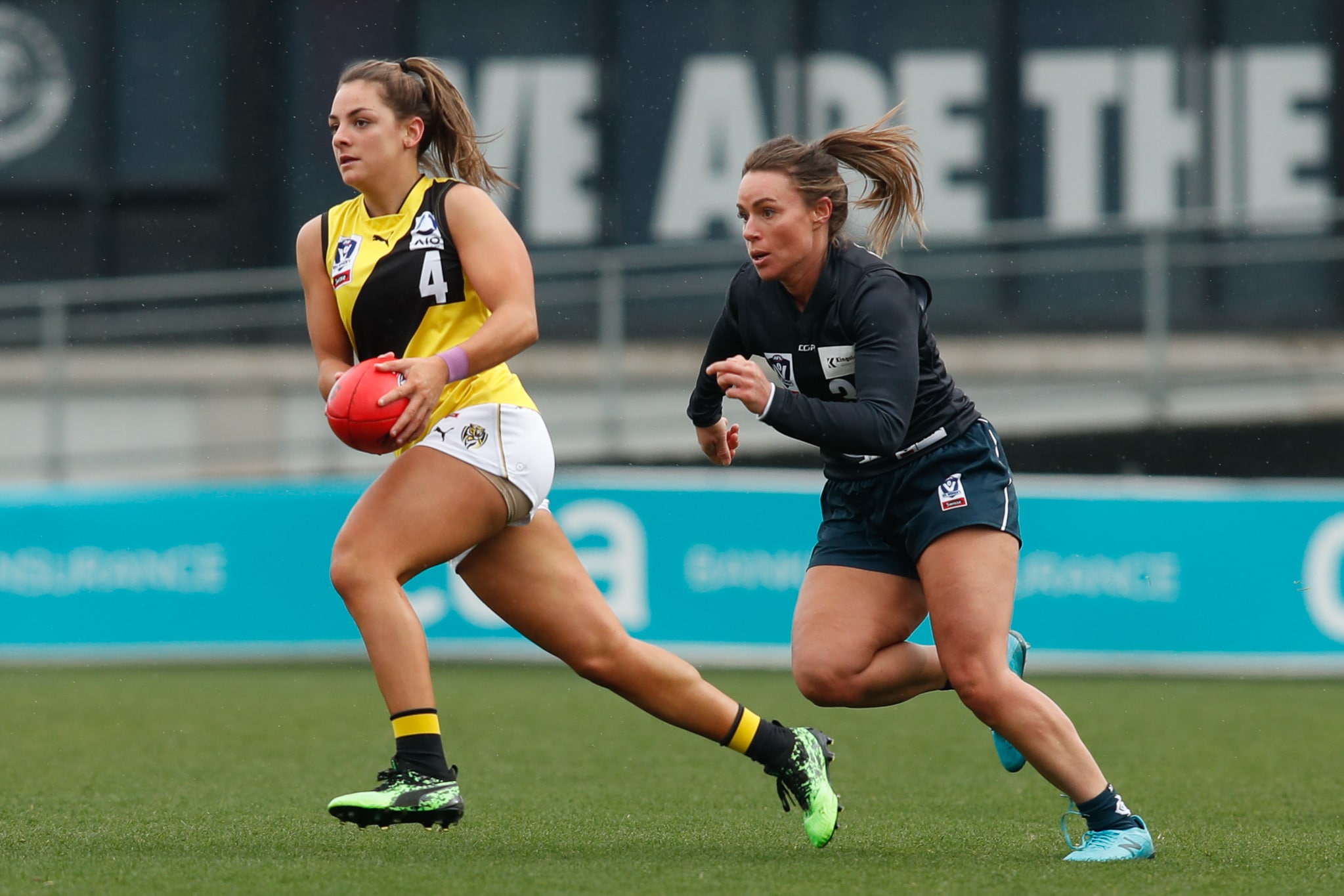 VFLW Tigers dominate Blues