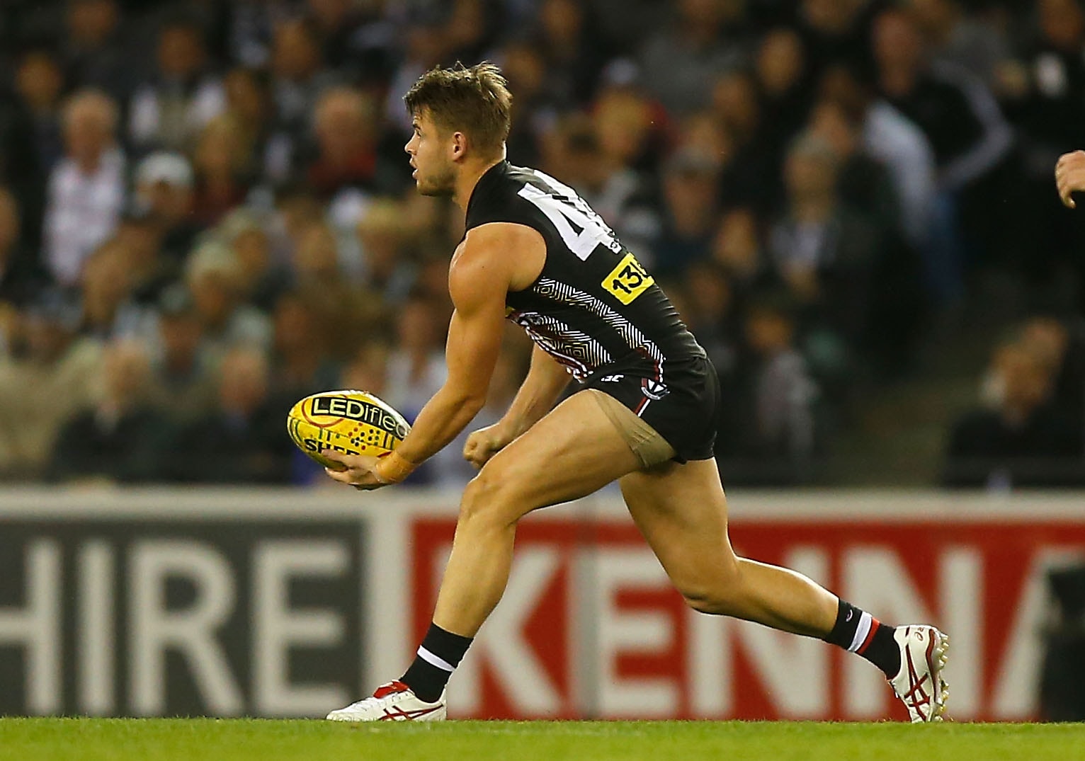 Draft watch: Younger Weller on fire