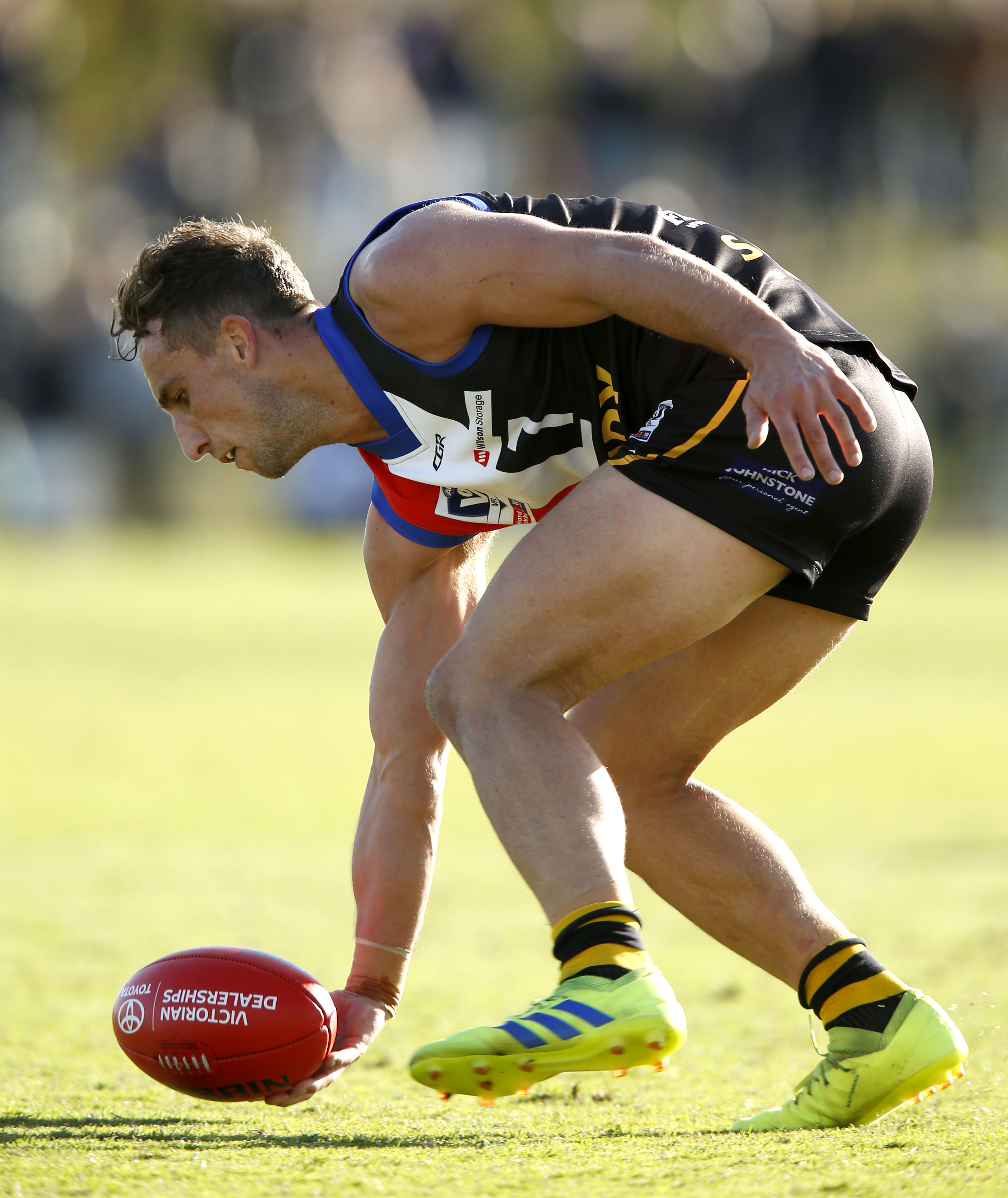 PHOTOS: Footy returns to Moorabbin
