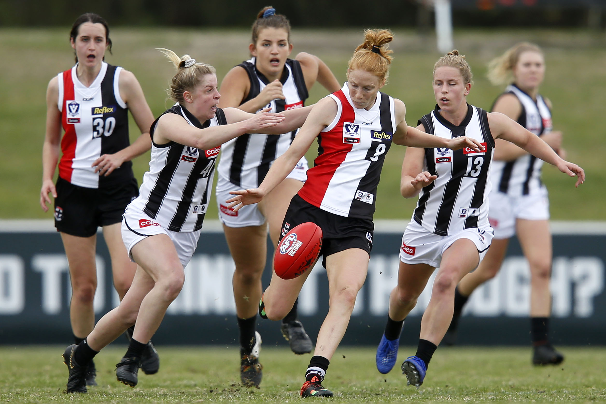 PHOTOS: Footy returns to Moorabbin
