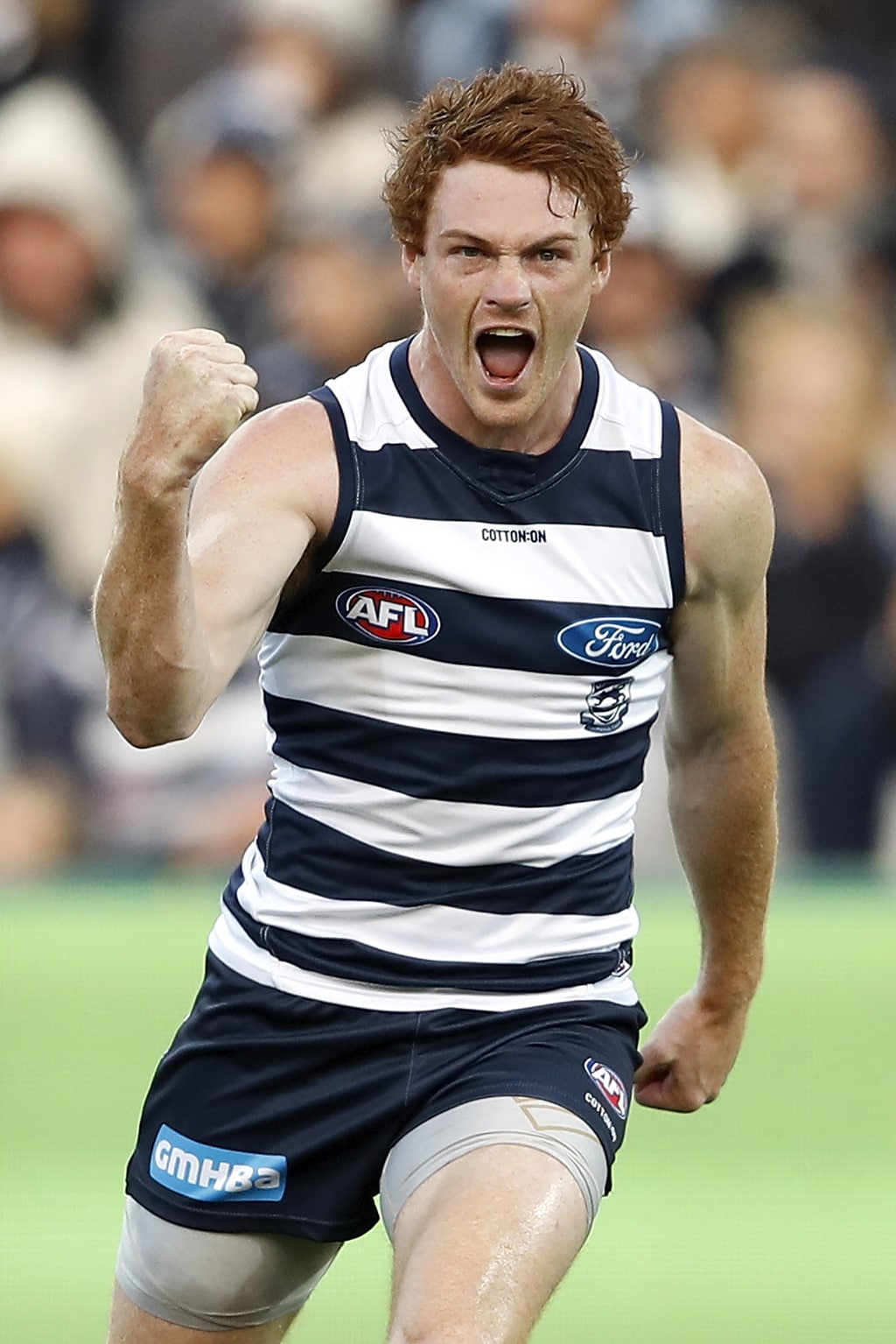 Longmire won't mess with the Rohan in public spat