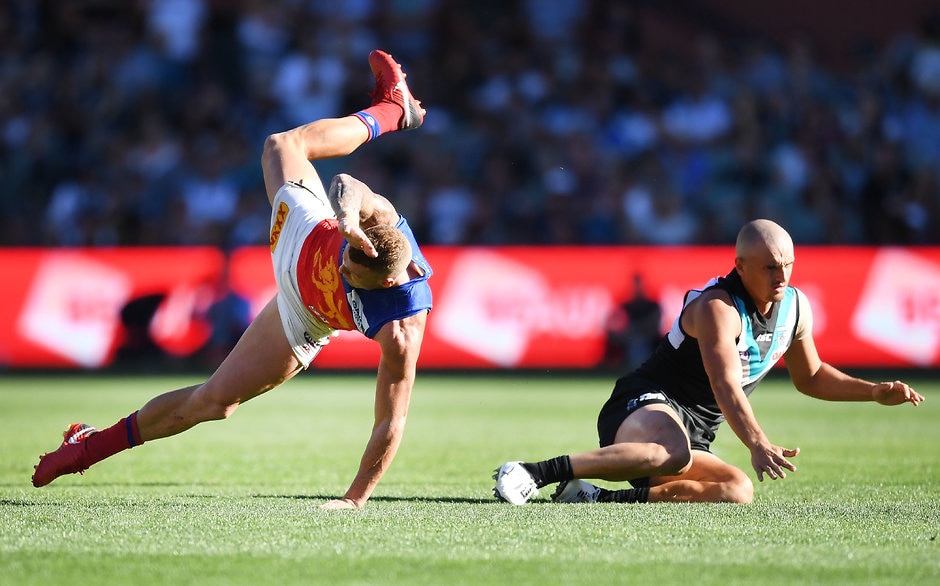Three 'deliberate' free kicks wrong: Hocking - AFL.com.au